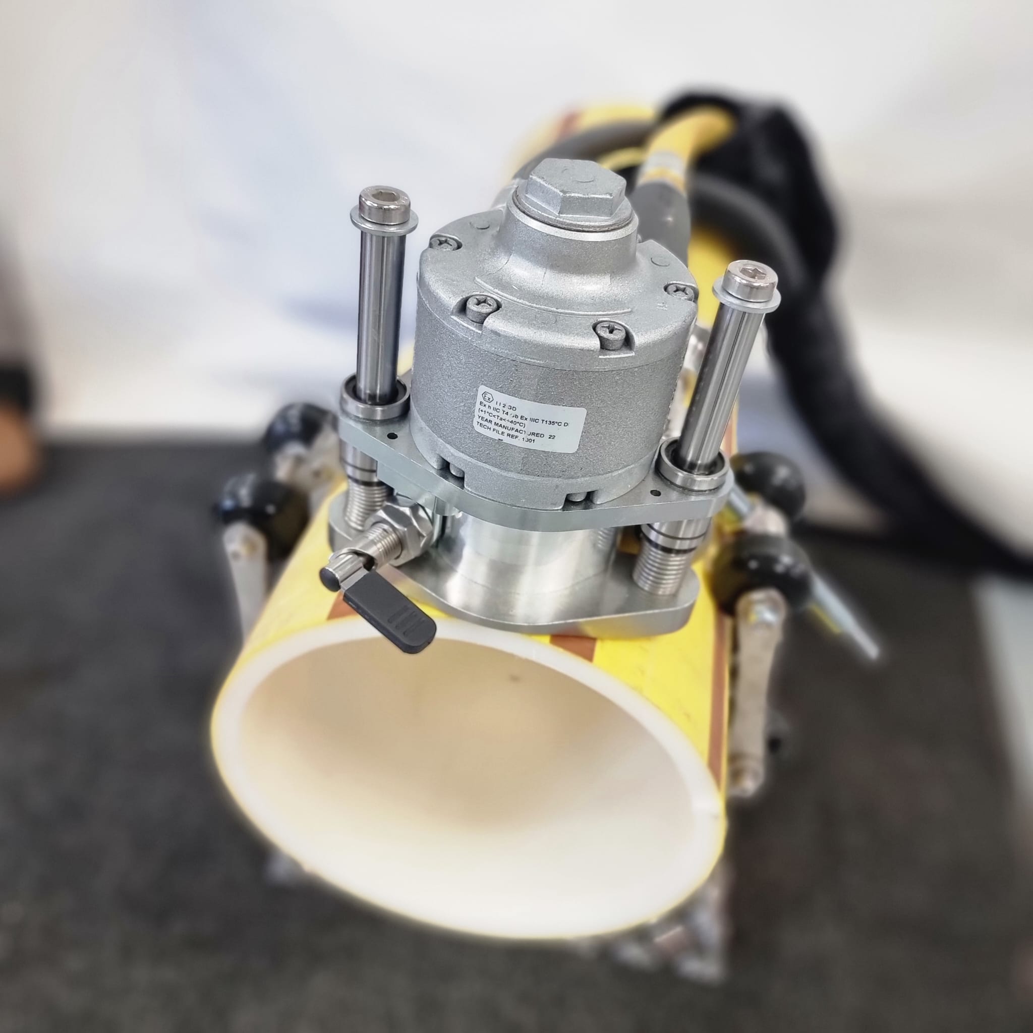 PE Pipe Cutter -contract services…